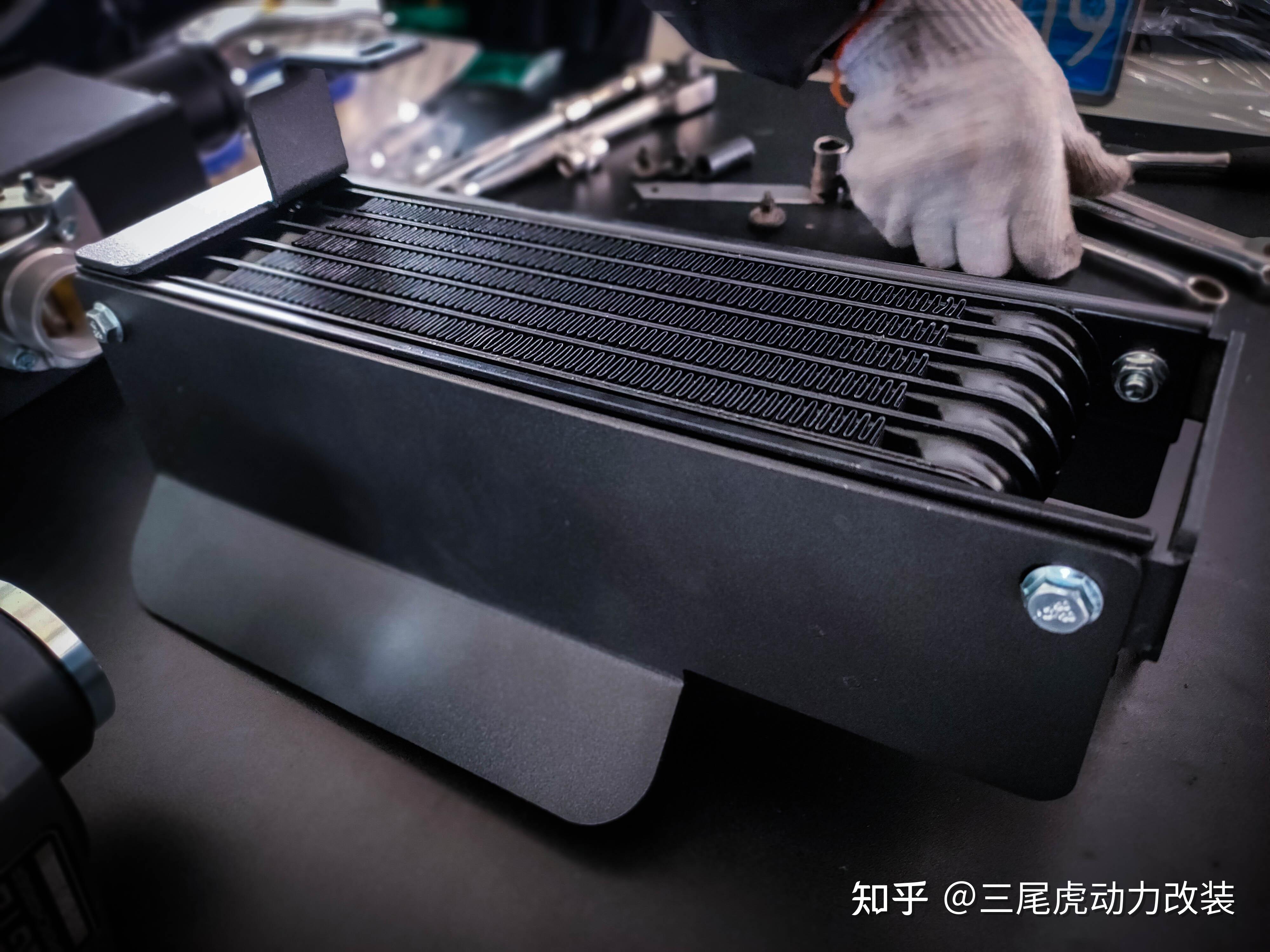 兰德酷路泽4.0加装殿堂级HKS机械增压，提升至5700的动力 - 知乎