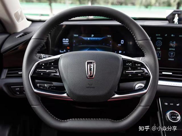 雅阁“强敌”来了，上市就大卖，动力值50万，大溜背+进口6AT - 知乎