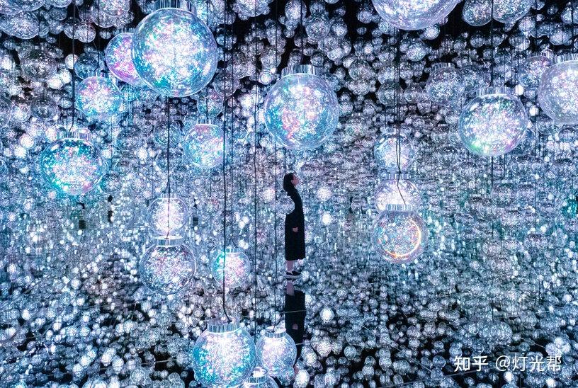 在东京一睹 teamLab 令人眼花缭乱的装置 - 知乎