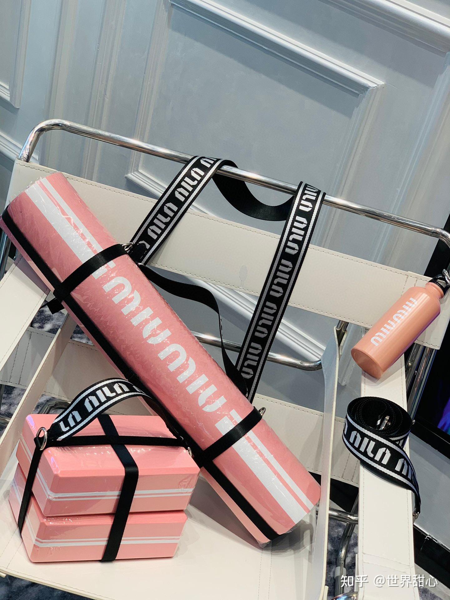 刘耕宏女孩的粉嫩少女心💝miumiu运动套装 - 知乎