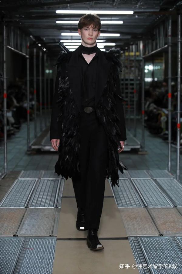 零创|2022 CSM服设BA毕设分享，专业导师为你解析这场让麦当娜都为之疯狂的“颠覆之美”｜伦敦艺术学院 - 知乎