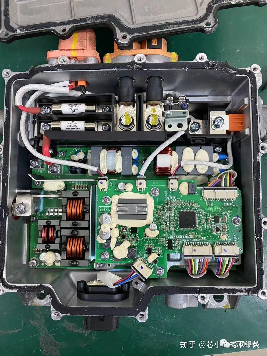 新能源汽车DC/DC变换器及实物拆机图 - 知乎