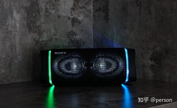 愈夜愈美丽 秒杀前旗舰 全副武装的索尼SRS-XB33