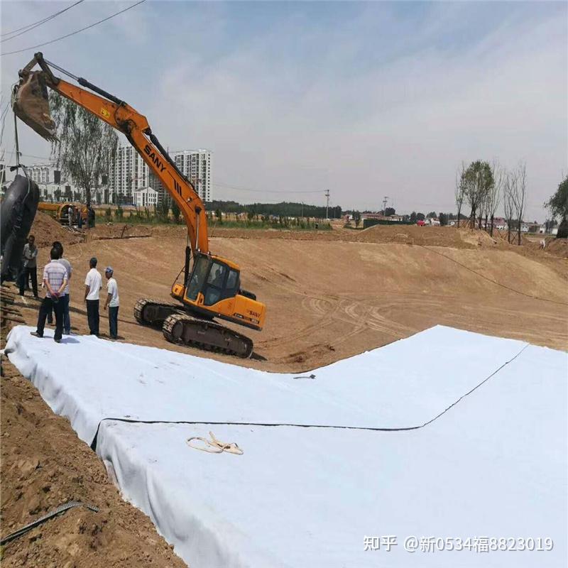 人工湖5000g膨润土防水毯的铺设方法 知乎