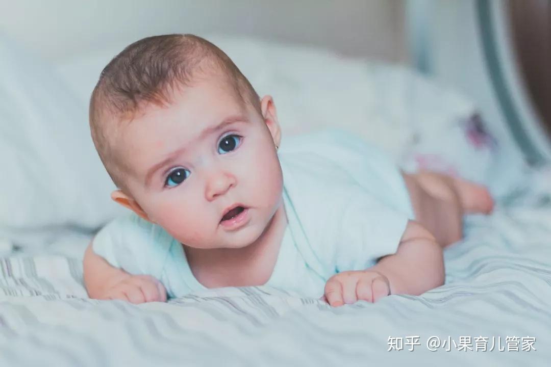 8个月宝宝发育指标:你家宝宝长牙了吗?这3个行为要训练了 知乎