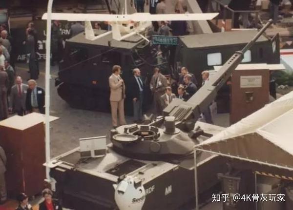 霉军快速部署部队轻型坦克(RDF/LT)轻坦实战13杀《装甲战争》游戏4K超清演示视频 - 知乎