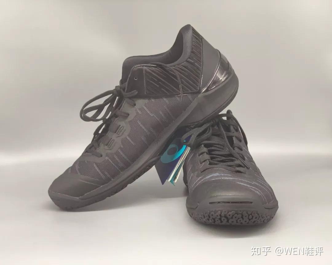 1000块买了双“羽毛球鞋”？不！它会让你回忆起ZK8的奢华感 - 知乎