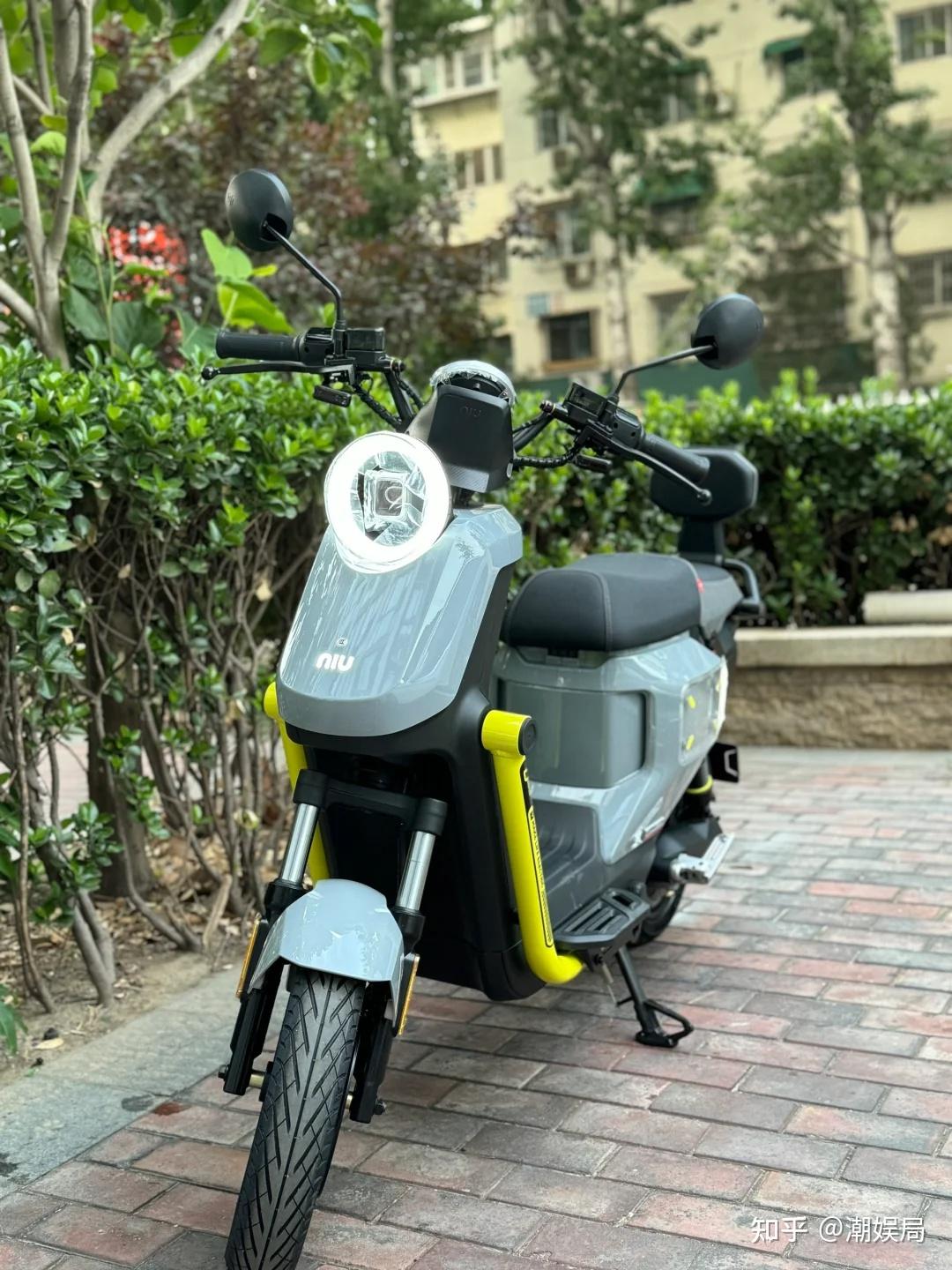 新中产通勤出行：九号电动F2z 110和小牛Umax运动版对比 - 知乎