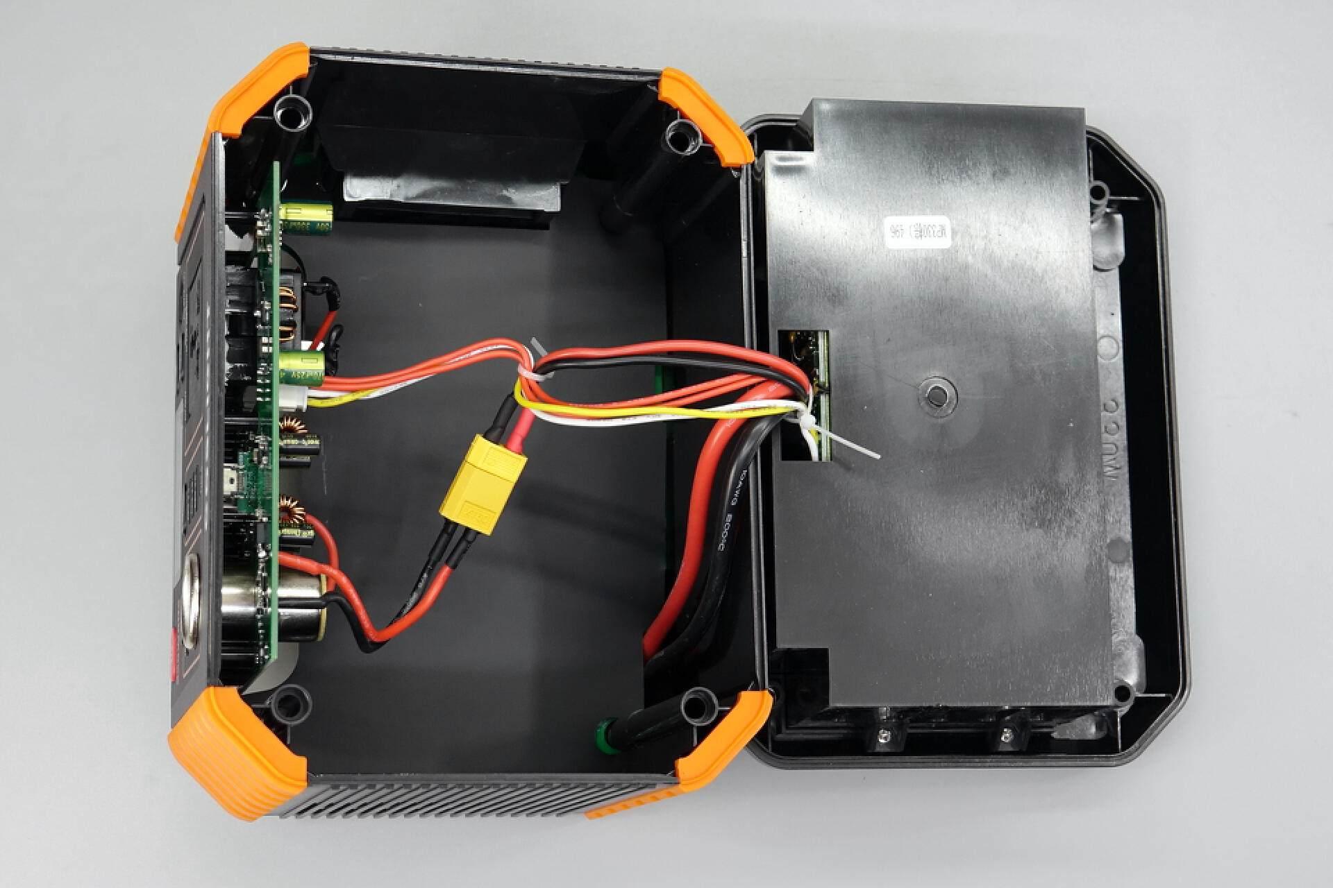 拆解报告：COSLIGHT光宇330W便携户外电源CP330 - 知乎