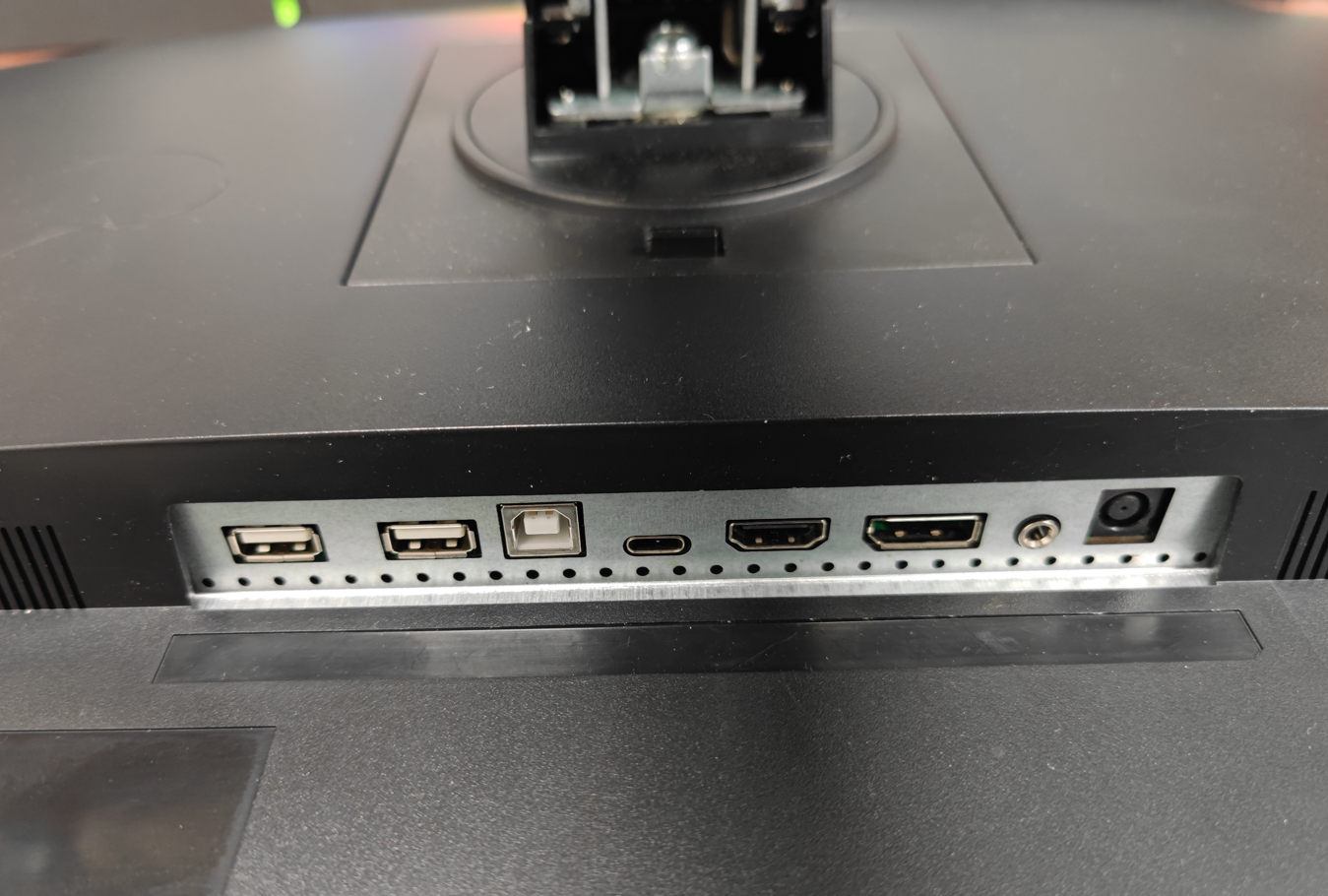 27英寸4K显示器推荐之：联想来酷Lecoo 27英寸显示器H2720PL：高色域+可旋转，一款非常适合用来作副屏的高清显示器~