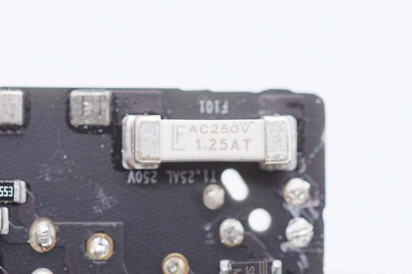 拆解报告：苹果iPhone 14原装20W快充充电器A2244 - 知乎