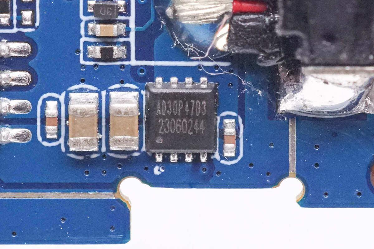 拆解报告：UGREEN绿联4K USB-C五合一多功能扩展坞CM511 - 知乎