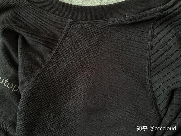 三层穿衣法实践：OUTOPIA FreeRide羊毛压缩衣测评 - 知乎